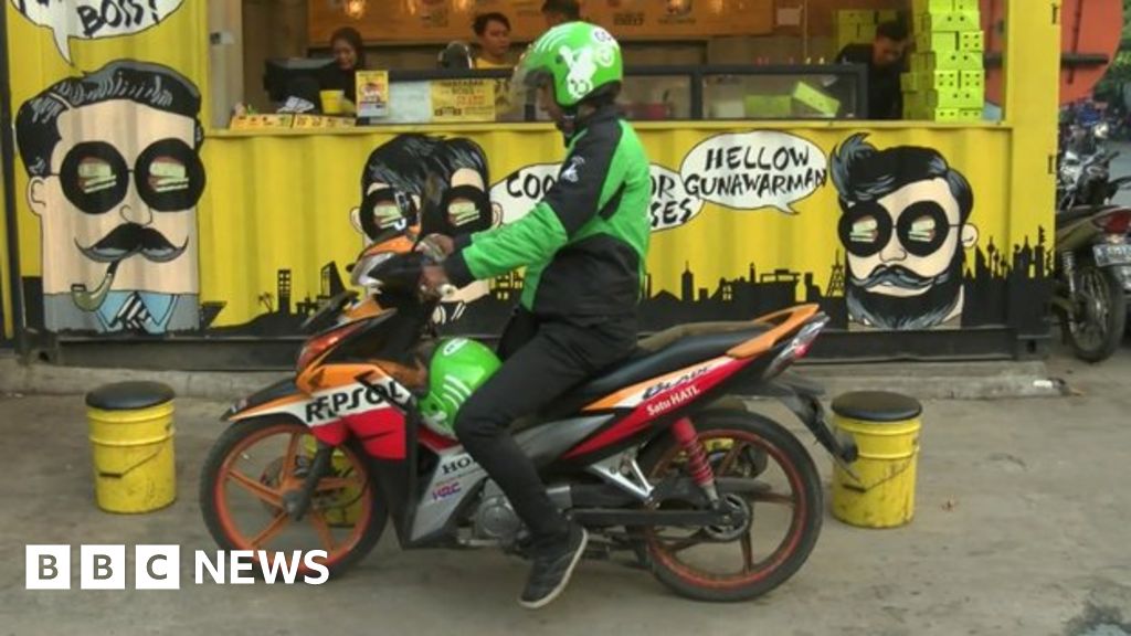 Revolutionising a city's fleet of motorcycle taxis - BBC News