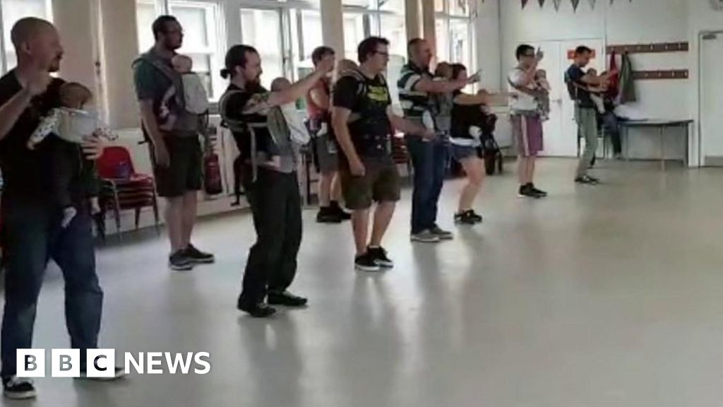 The Swindon class where 'dad dancing' is encouraged - BBC News