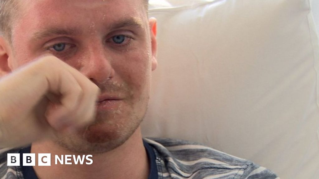 Rescued surfer Matthew Bryce had 'prepared for death' - BBC News