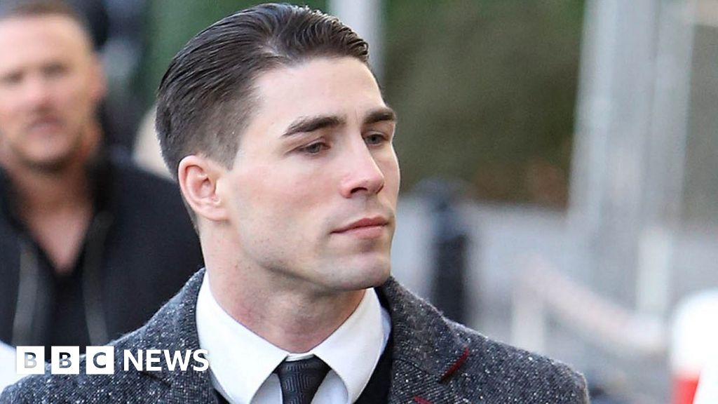 Jailed boxer Jamie Cox cleared of assault and freed from prison - BBC News