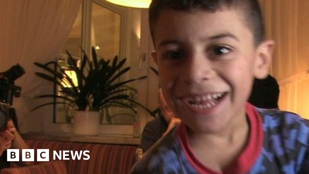 'Missing' Syrian refugee boy Azam found in Germany - BBC News