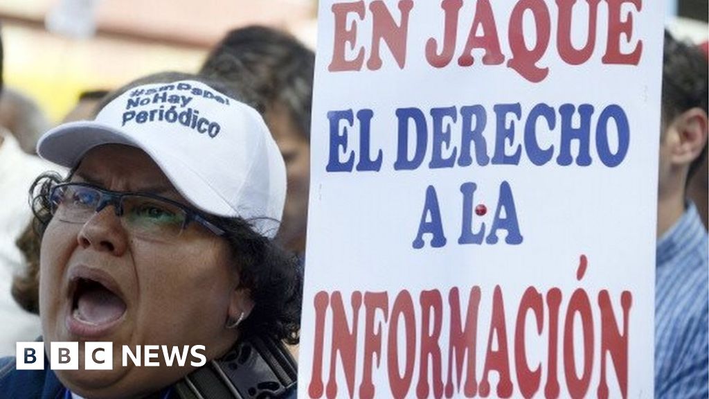 Venezuela's media reflect the country's political divisions - BBC News