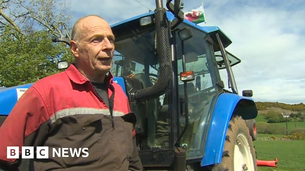 Plough competitor needs to transport his tractor 4,000 miles