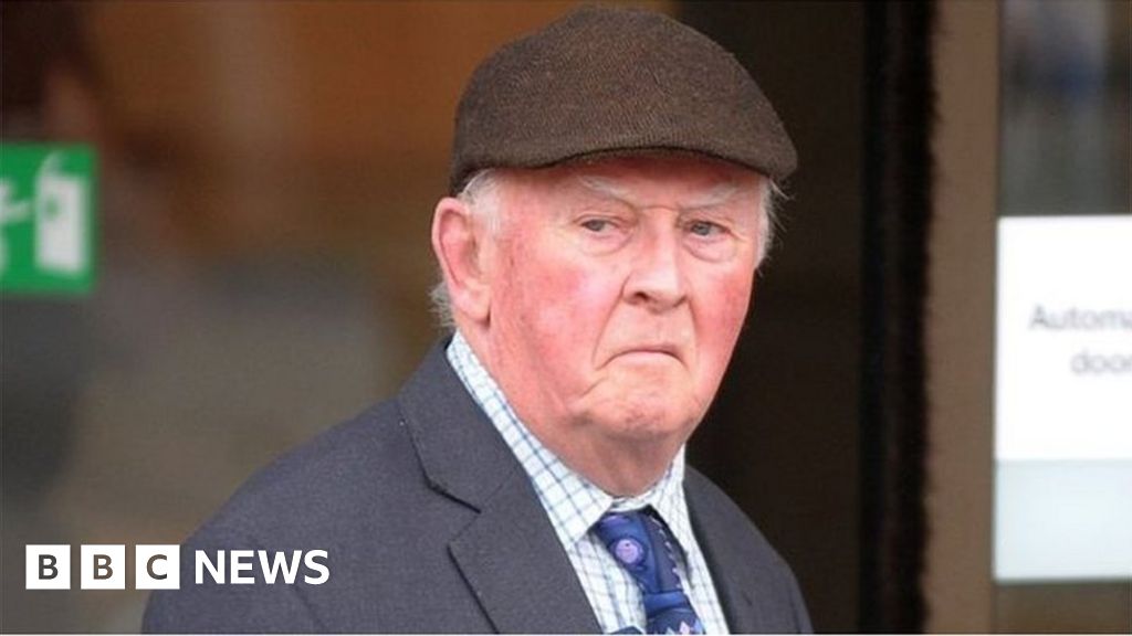 Paedophile priest Paul Moore to be defrocked by Church - BBC News