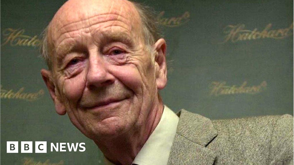 William Trevor, novelist and short story writer, dies aged 88 - BBC News