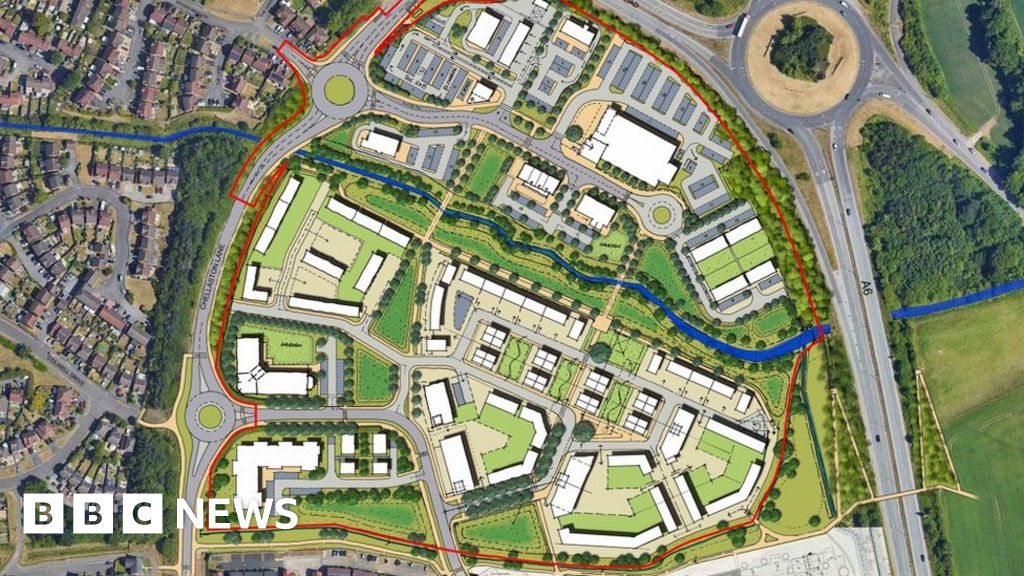 Derby: Final plans for more than 200 homes submitted - BBC News
