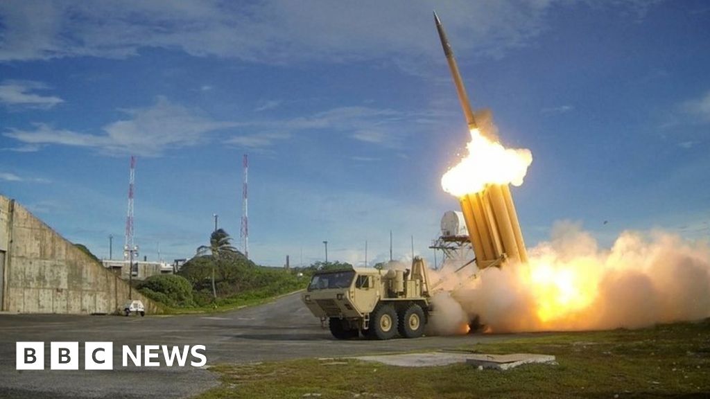 Thaad: US begins deploying missile defence system in South Korea - BBC News