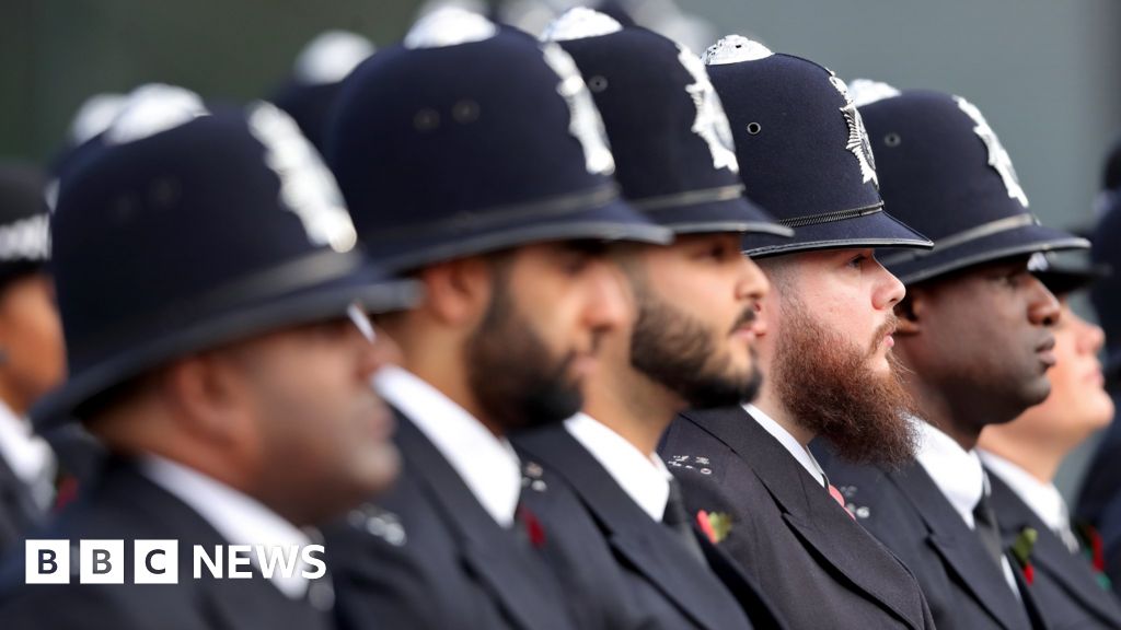 Stephen Lawrence: How has his murder changed policing? - BBC News