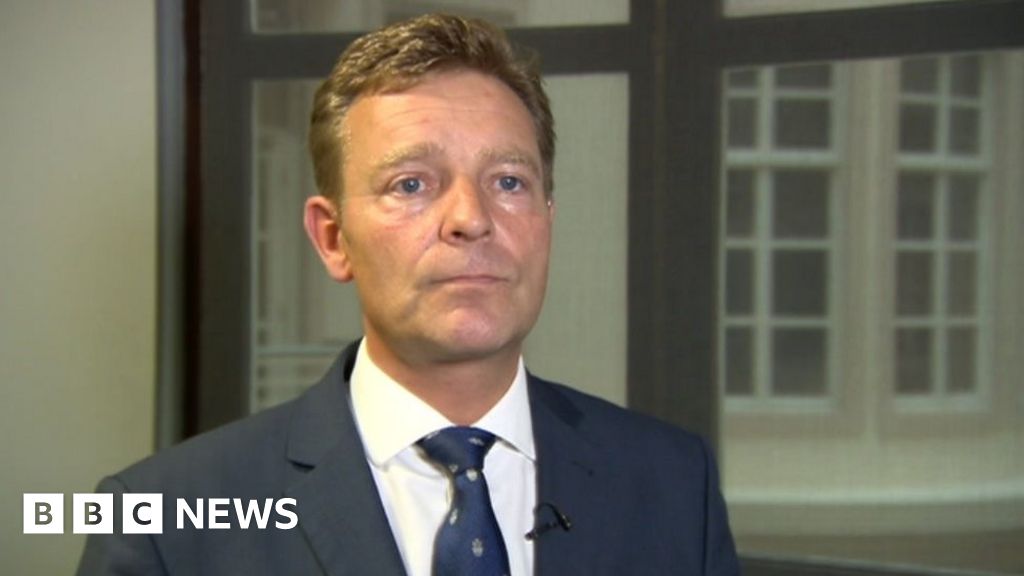 Craig Mackinlay MP expenses case file passed to lawyers - BBC News