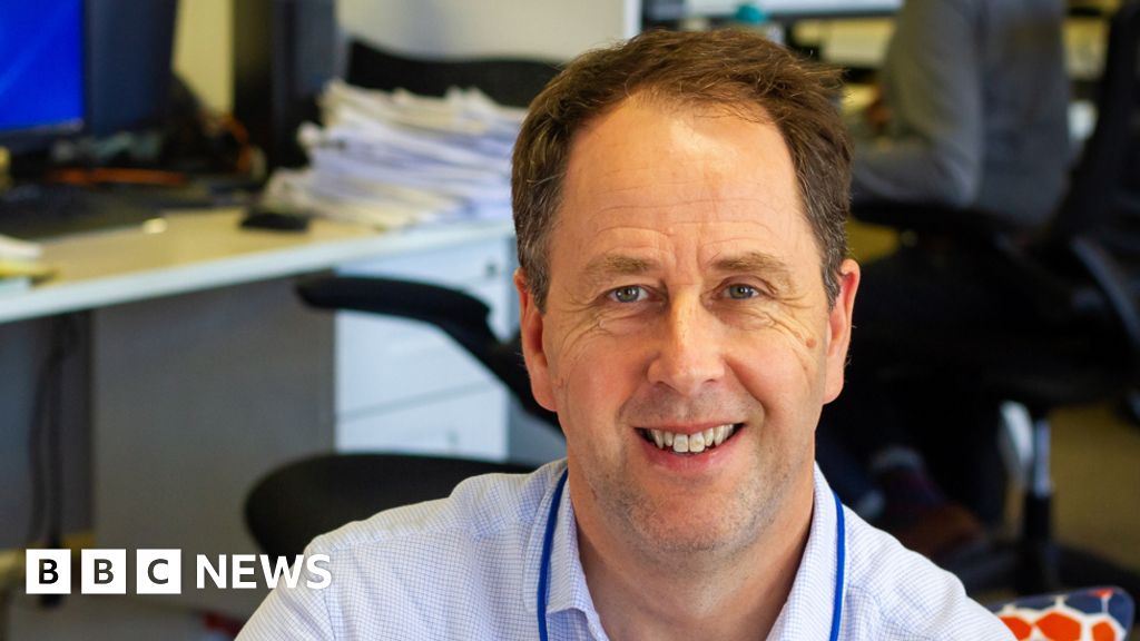 The tech boss who lost more than a billion - BBC News