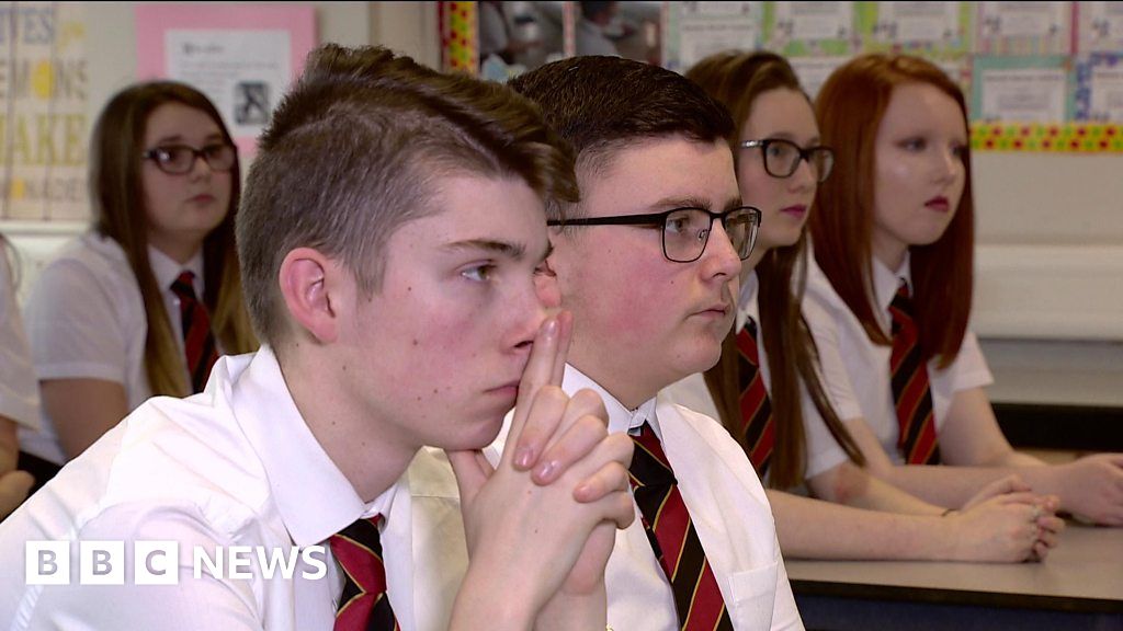 Glasgow school trials lessons in dealing with stress - BBC News