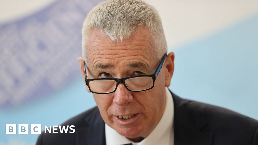 PSNI: Jon Boutcher formally appointed interim chief constable - BBC News