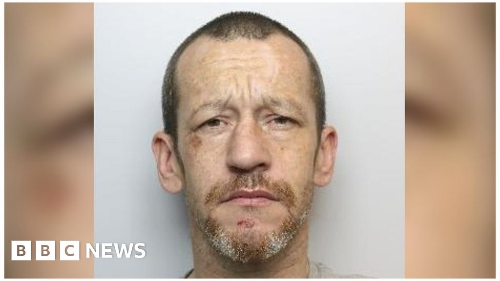 Barnsley: Jail for burglar who dug up grave in jewellery search - BBC News
