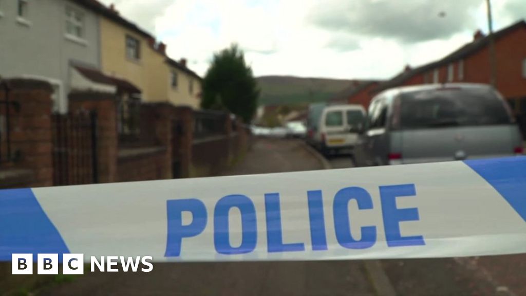 North Belfast: Man arrested after two shooting incidents - BBC News