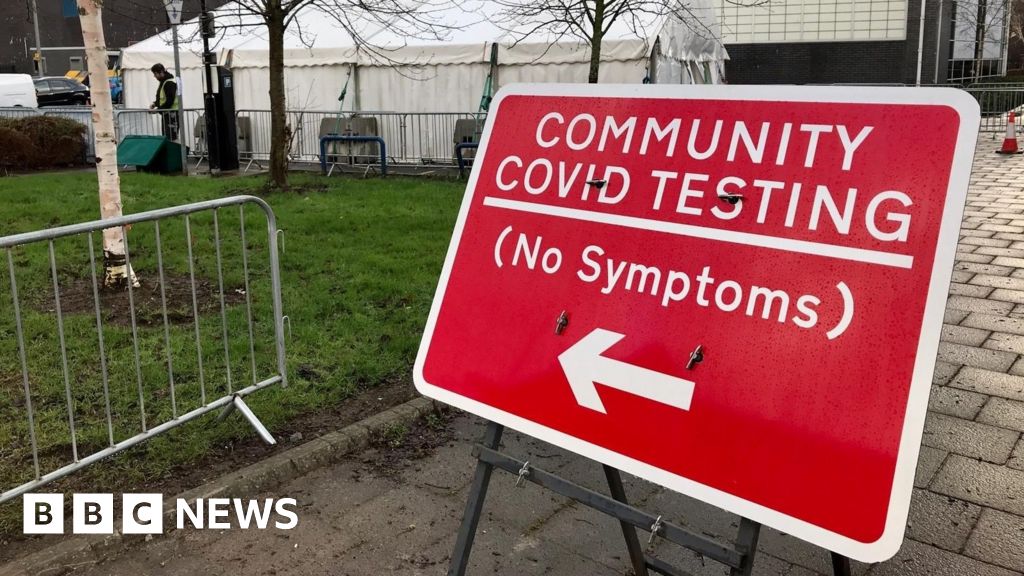 Covid 19: Stockton mosque pop-up vaccine centres planned - BBC News