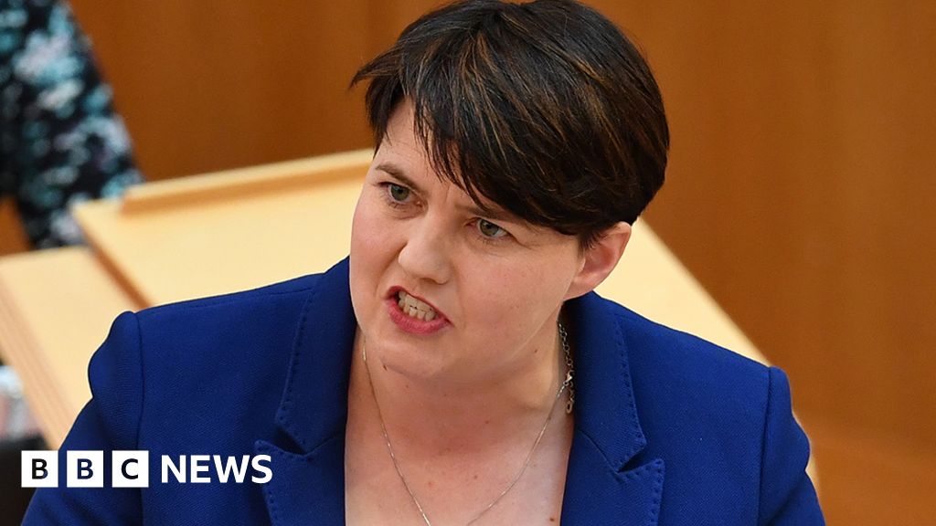 Ruth Davidson: 'Deliver Brexit, but not at expense of UK'