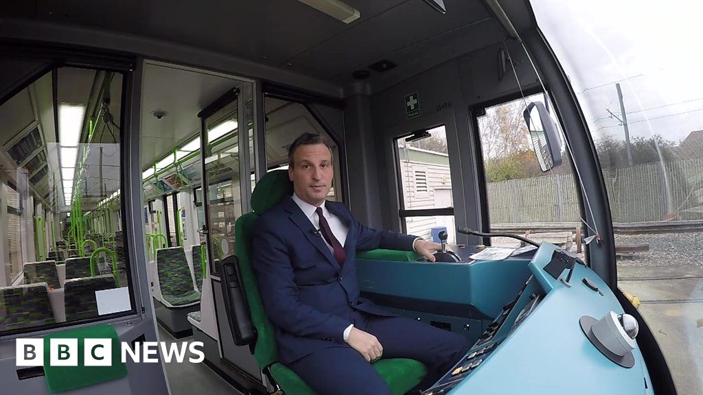 New safety systems for London's tram drivers - BBC News