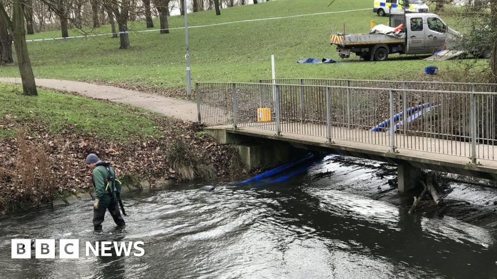 Missing Jack Morrad: Lake draining starts - BBC News