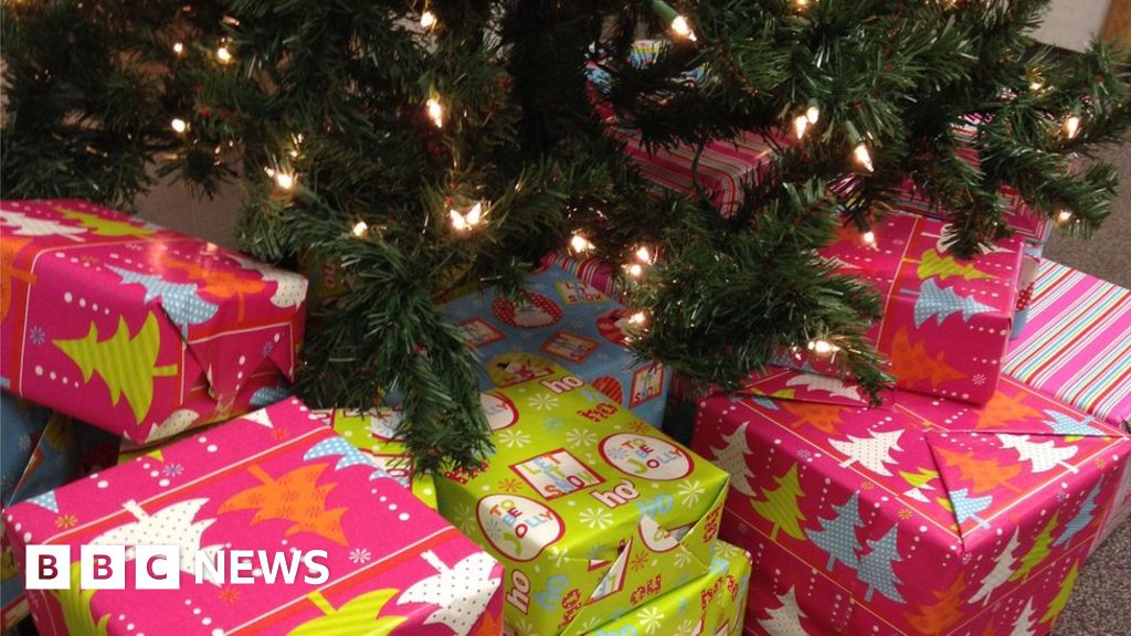 Police find children's stolen Christmas gifts - BBC News