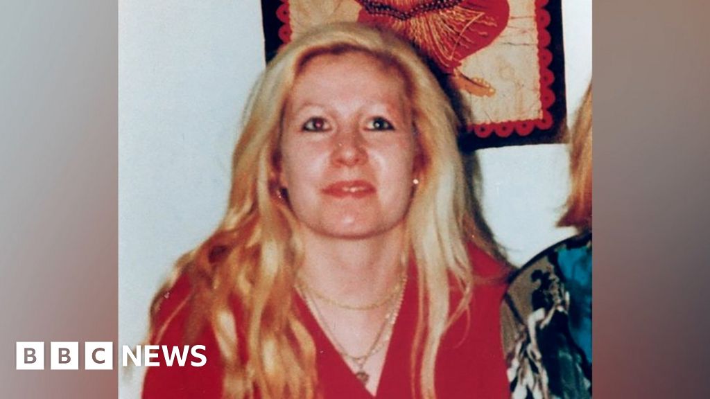 Carol Clark: Man arrested over 1993 murder case - BBC News
