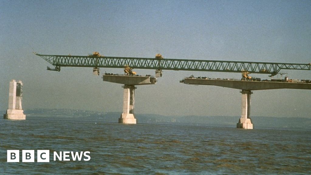 Second Severn Crossing marks 20 years since official opening - BBC News