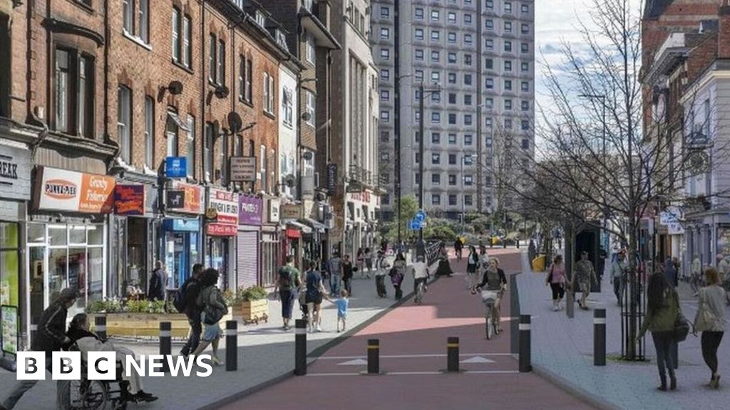 Busy Leicester shopping street to get £900k revamp - BBC News