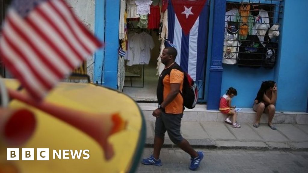 Changing face of communism in Cuba - BBC News