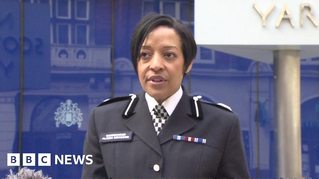 Met Police statement after a man is arrested over missing PC Gordon ...