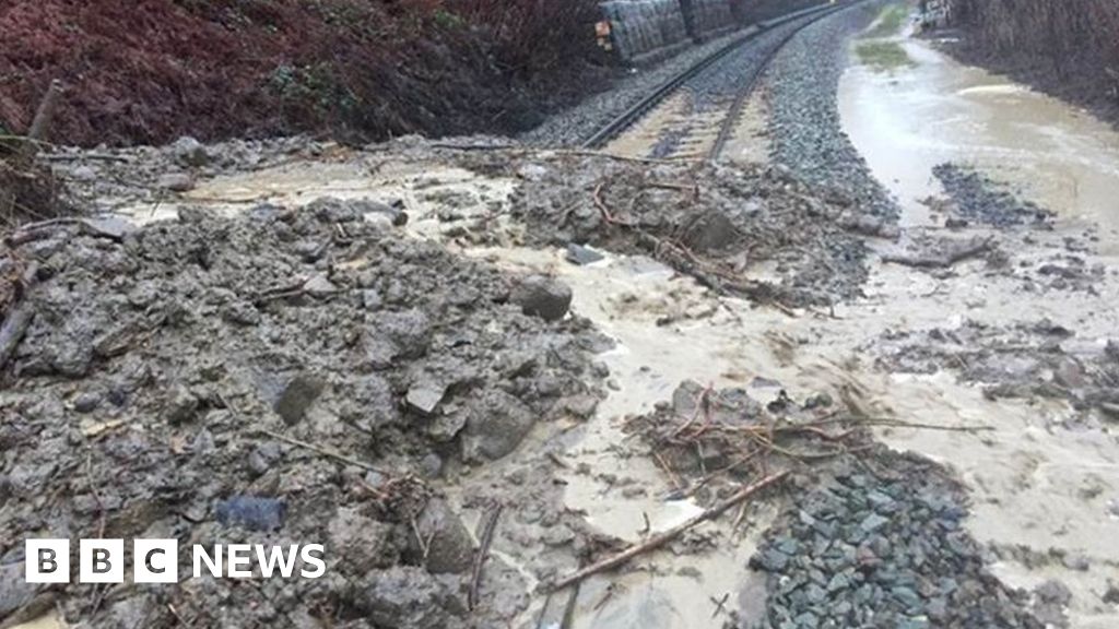 Porth to Treherbert train service resumes after landslip - BBC News