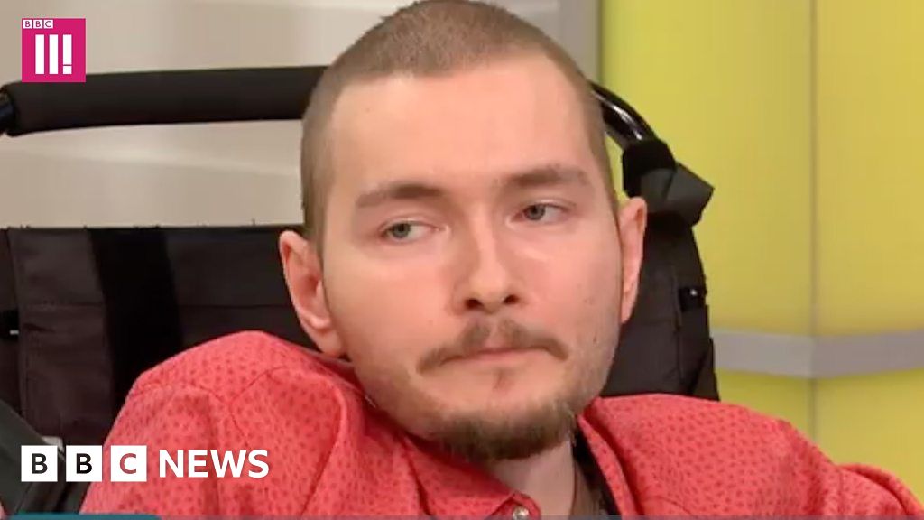 A doctor is hoping to complete the first ever head transplant - BBC News