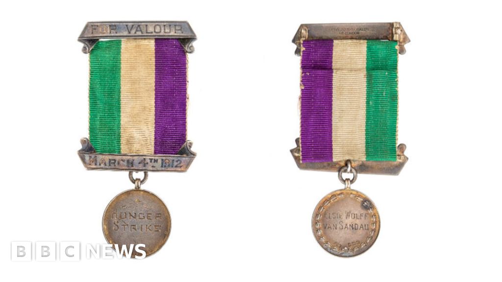 Suffragette's hunger strike medal found after 100 years