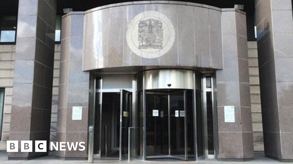 Celtic fans face trial over "pro-IRA" tops - BBC News