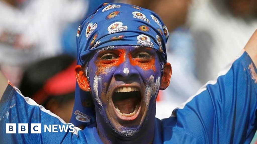 Mumbai Indians: Fans celebrate thrilling IPL win - BBC News