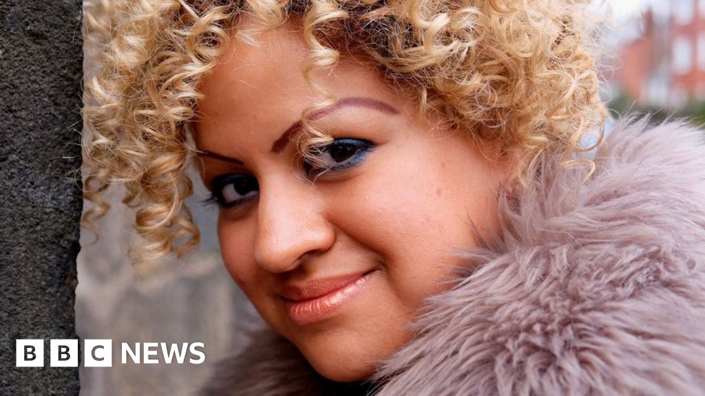 Cult leader's daughter 'haunted' by mother's death - BBC News