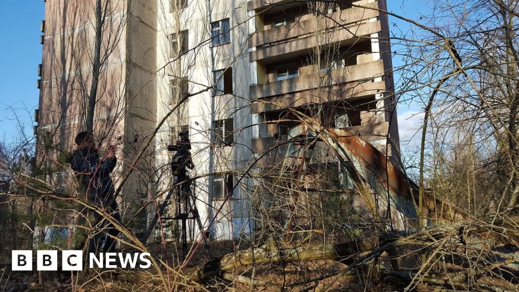 Chernobyl: 30 years in the exclusion zone - BBC News