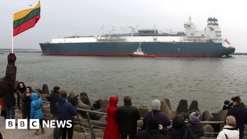 Russia examines 1991 recognition of Baltic independence - BBC News