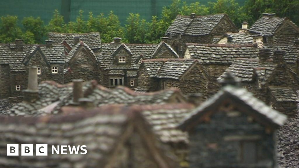 Lake District village painstakingly created in miniature - BBC News