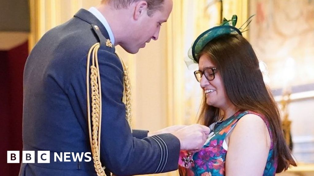 Amelia Collins-Patel: Lockdown volunteer hopes MBE will inspire others ...