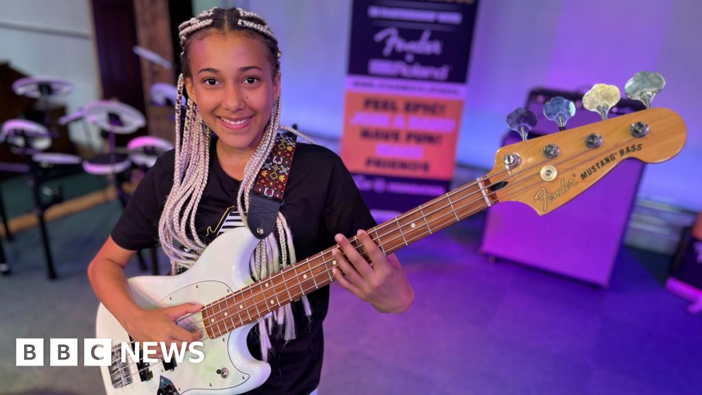 Drummer Nandi Bushell to open Ipswich music school - BBC News