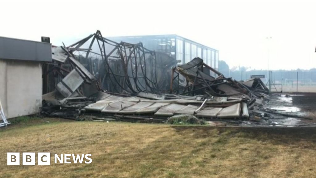 Sherburn High School gym fire aftermath - BBC News