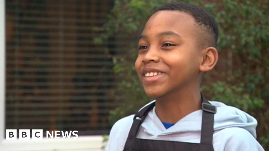 Leeds boy's lockdown skincare project wins award - BBC News