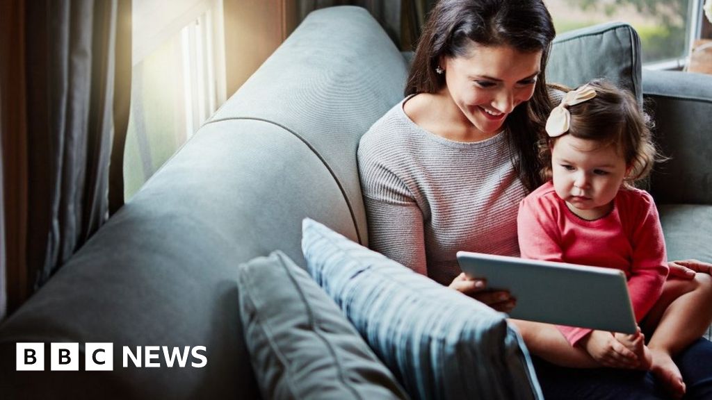 Parents struggle to handle children's tech habits