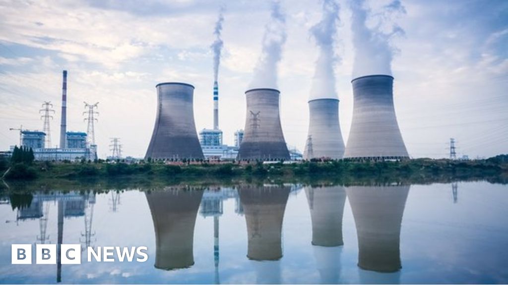 Climate change: China coal surge threatens Paris targets