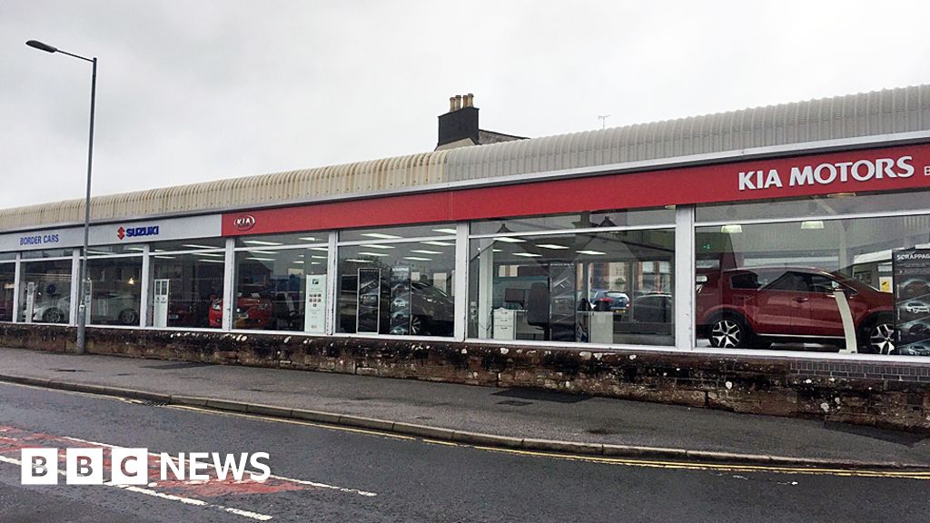 Jobs under threat as Border Cars faces closure - BBC News