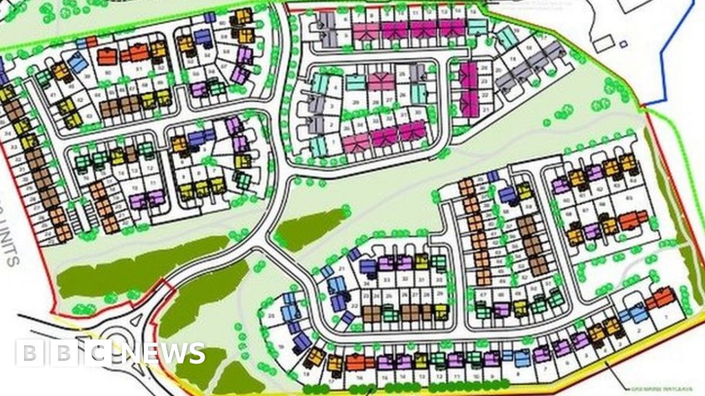 Plan for 215 Mandale Homes development in Yarm refused - BBC News
