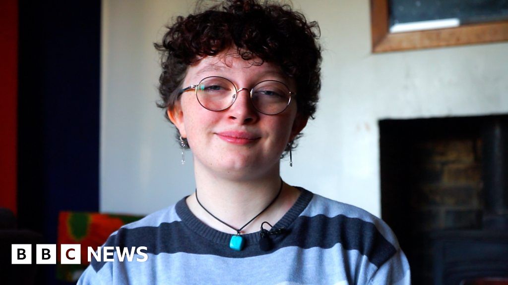 'Young carers are often forgotten about' - BBC News