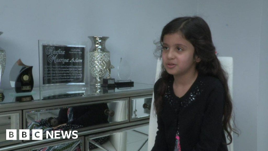 Maariya Aslam is 8 years old and knows the Koran off by heart - BBC News