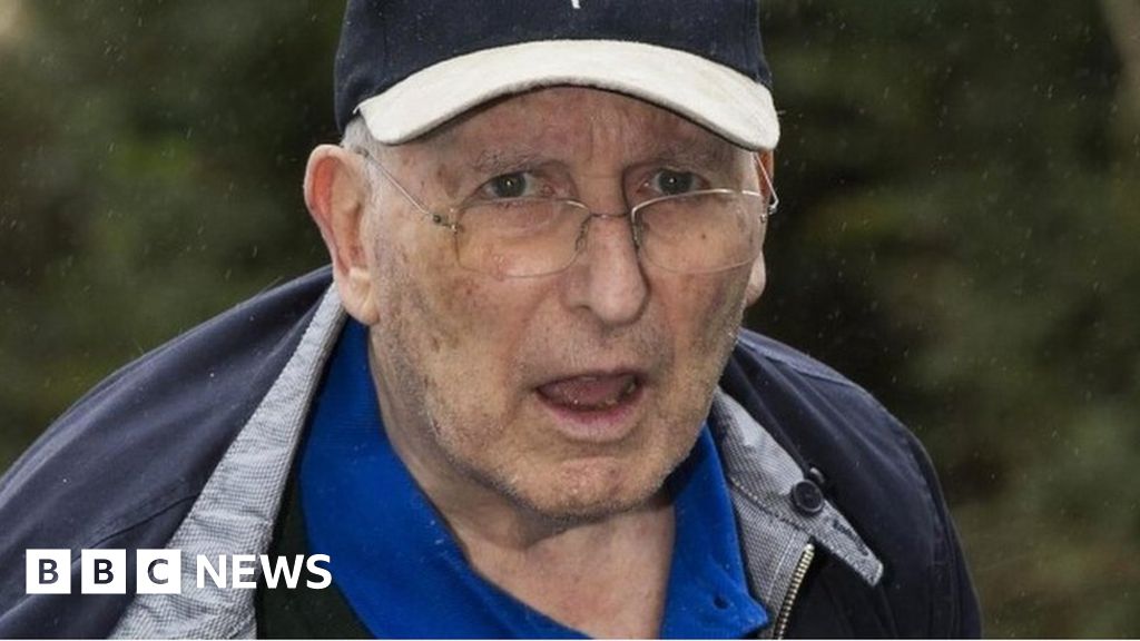 Lord Janner case: Family want child sex abuse inquiry delay - BBC News