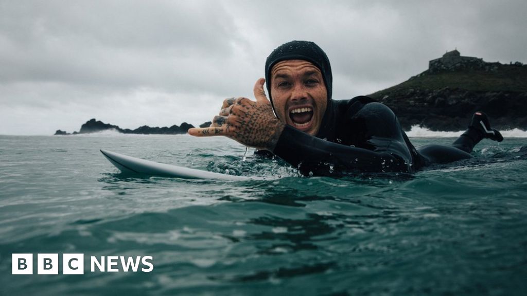 Big wave surfer Tom Lowe back after near-death wipeout - BBC News