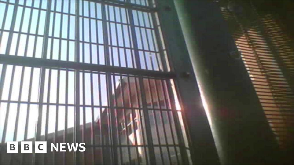 Filming inside Medway young offenders centre - BBC News